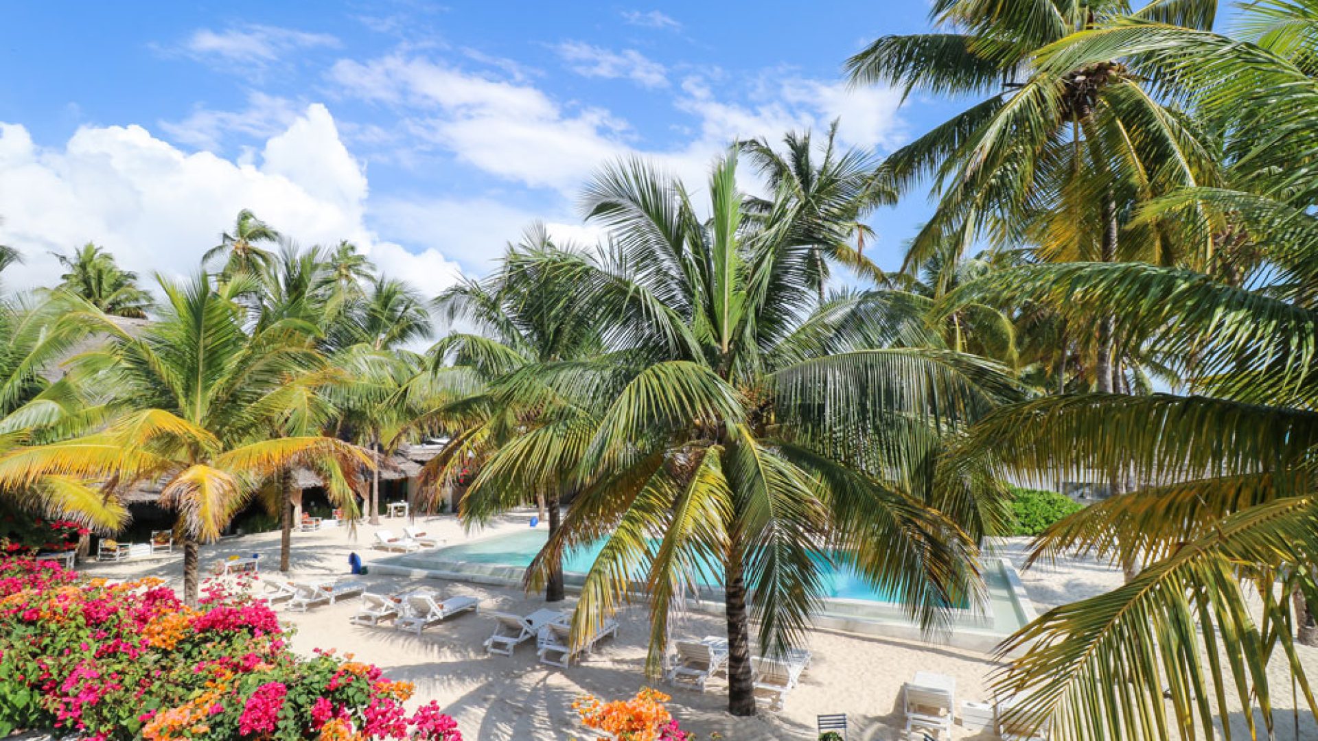 The Loop Beach Resort - jerichosafaris