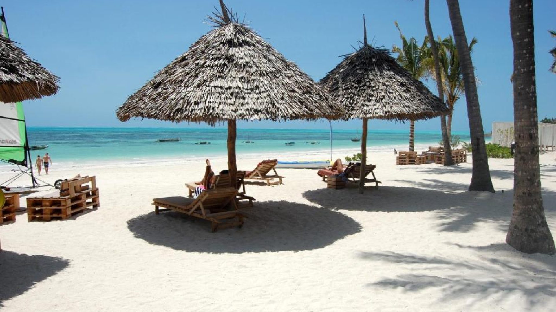 The Loop Beach Resort - jerichosafaris